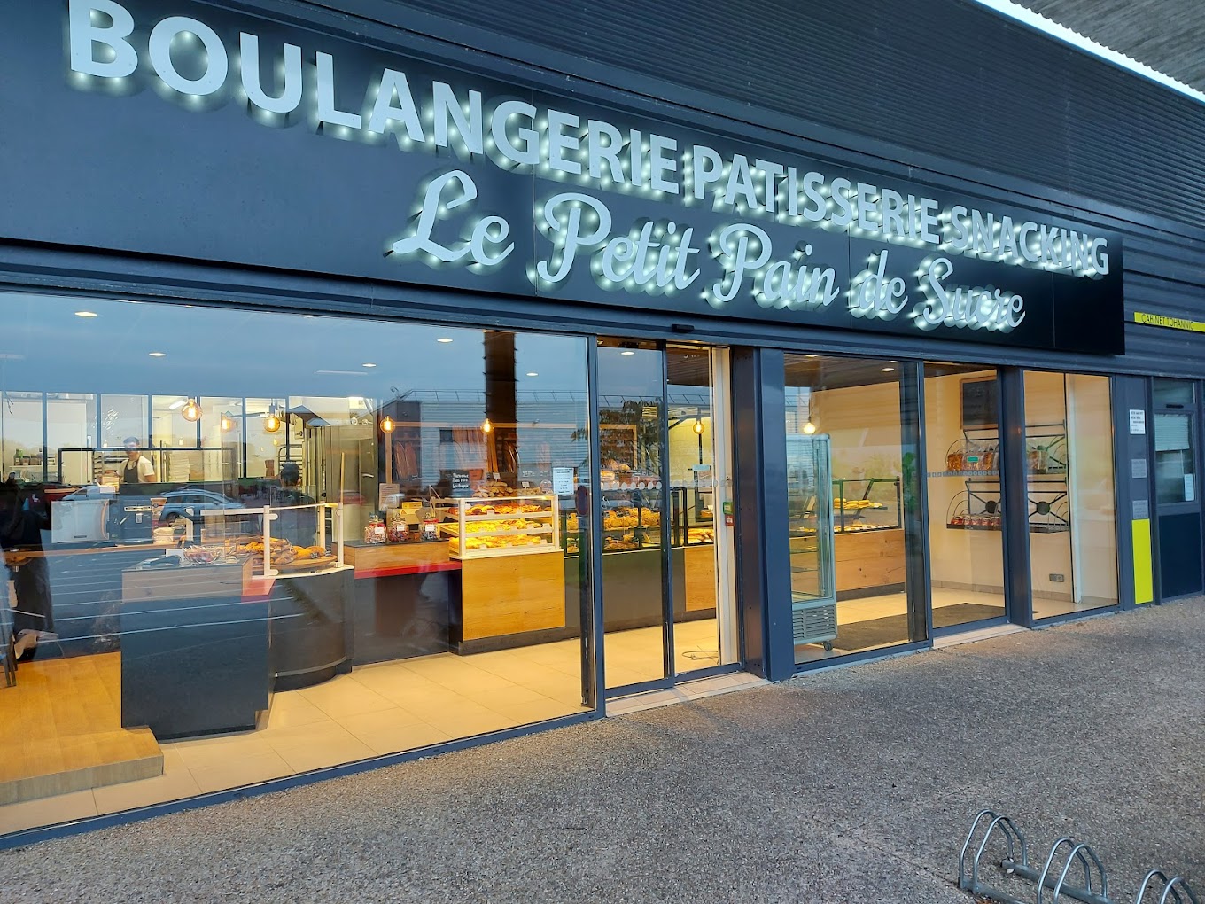 Manger à proximité de la pépinière Le Prisme | Vipe Services